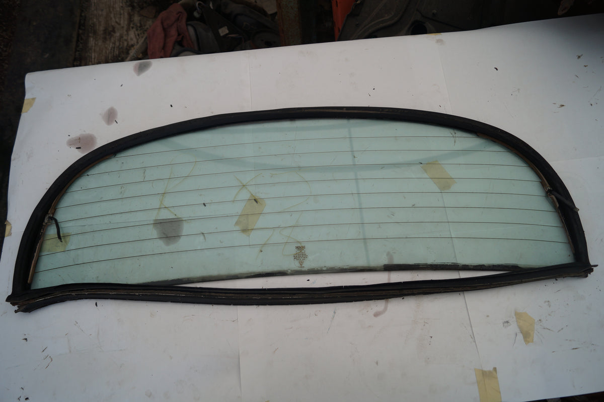 USED JAGUAR REAR GLASS WINDOW WITH DEFOGGER WIRE. FITS JAGURA XJS COUP ...